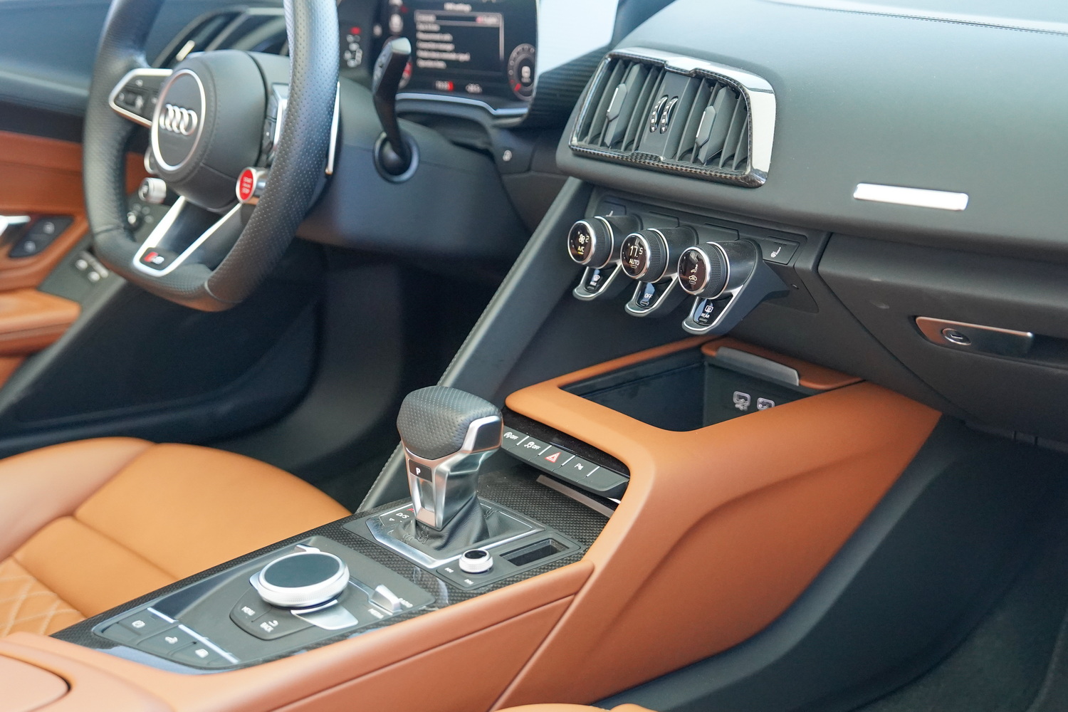 2021 Blue Audi R8 V10 Spyder For Sale in Dubai, UAE