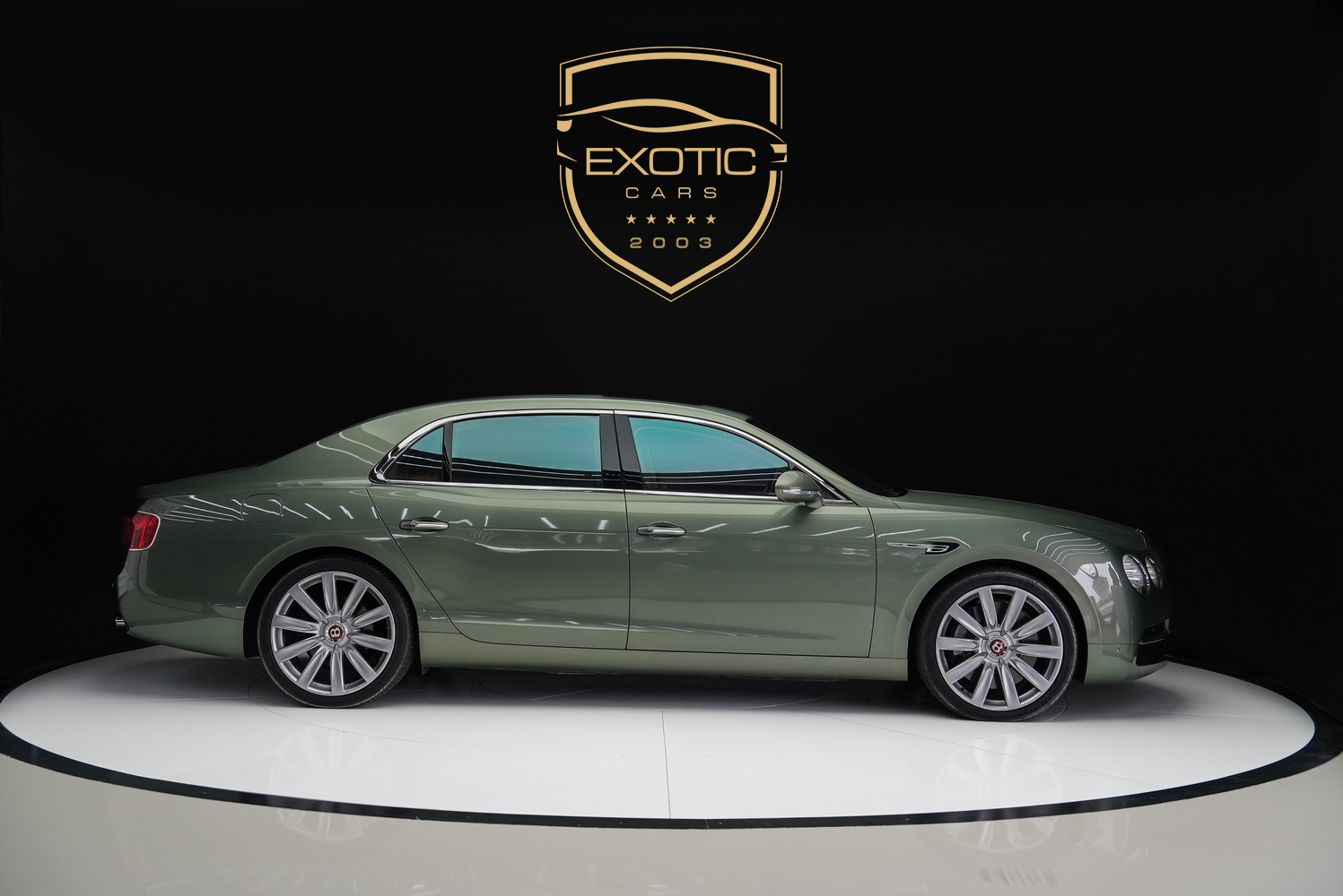 2015 Green Bentley Flying Spur V8 For Sale in Dubai, UAE
