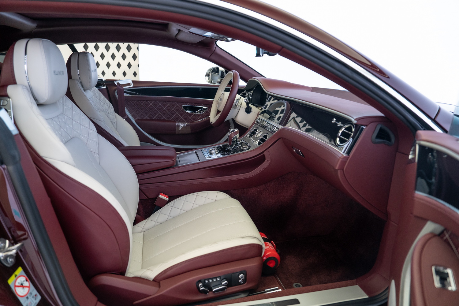 2021 Maroon Bentley GT Mulliner W12 For Sale in Dubai, UAE