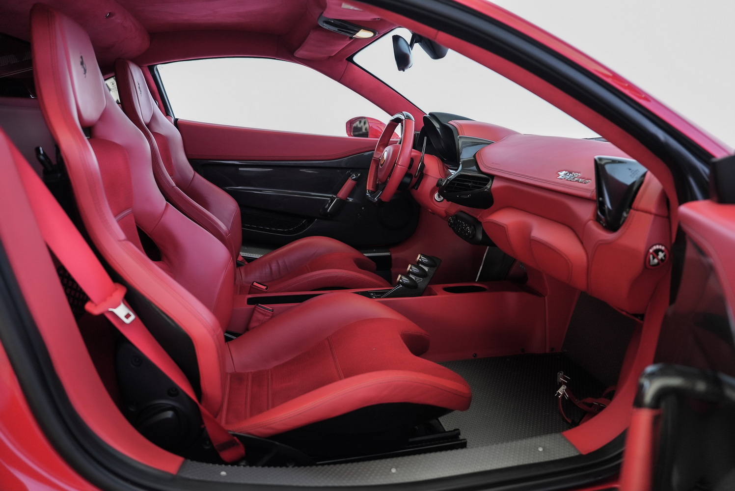 2014 Red Ferrari 458 Speciale For Sale in Dubai, UAE