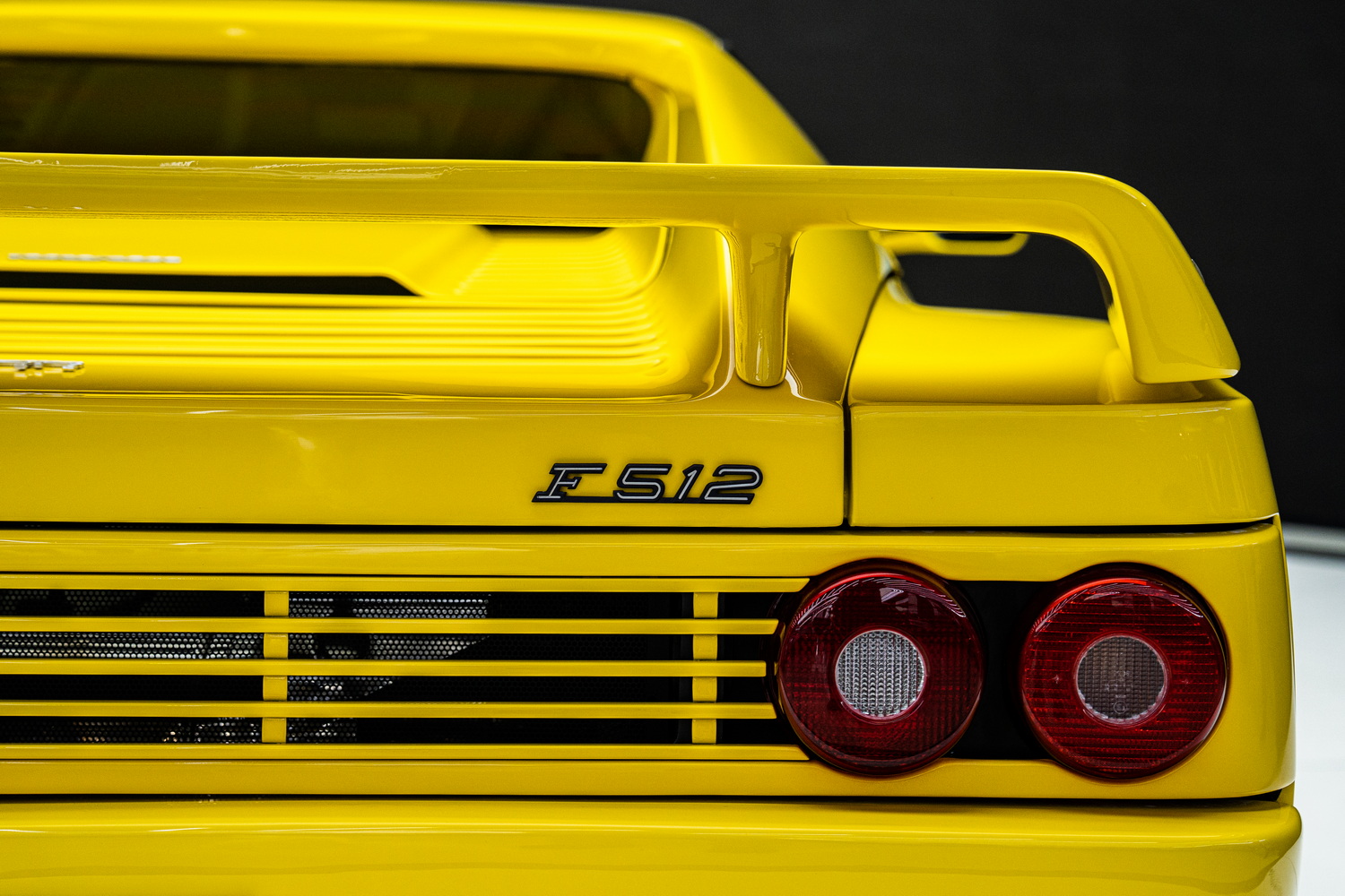 1992 Yellow Ferrari F512 Testarossa For Sale in Dubai, UAE