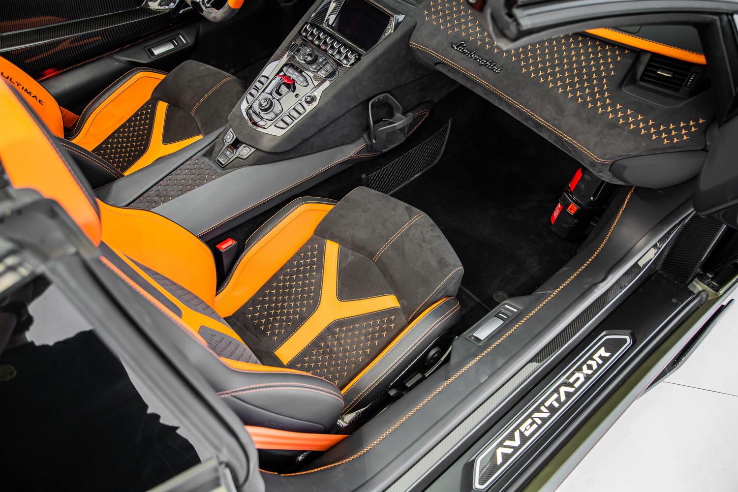 2022 Lamborghini Aventador Ultimae Roadster LP 780-4 For Sale in Dubai ...