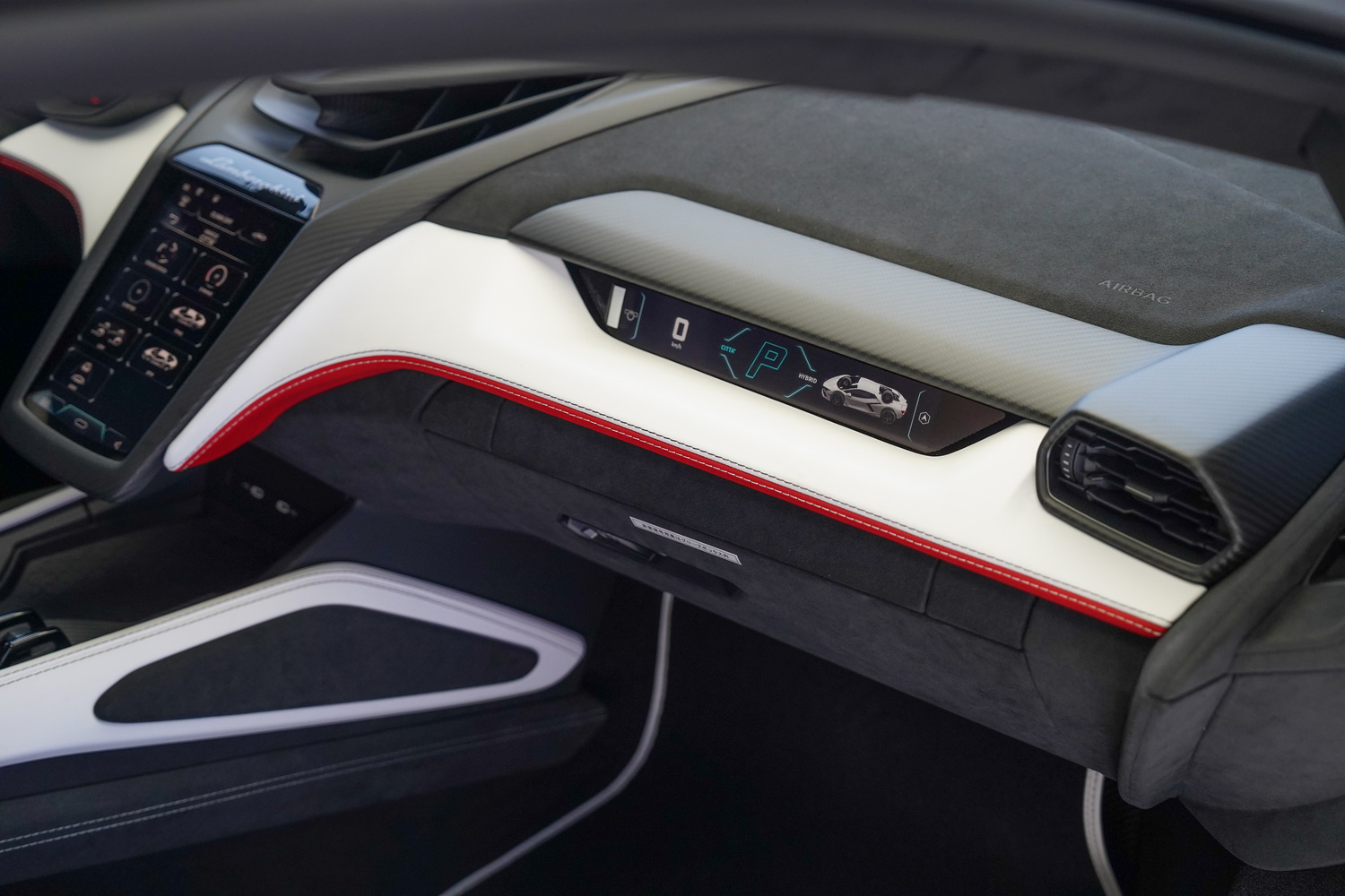2025 Red Lamborghini Revuelto For Sale in Dubai, UAE