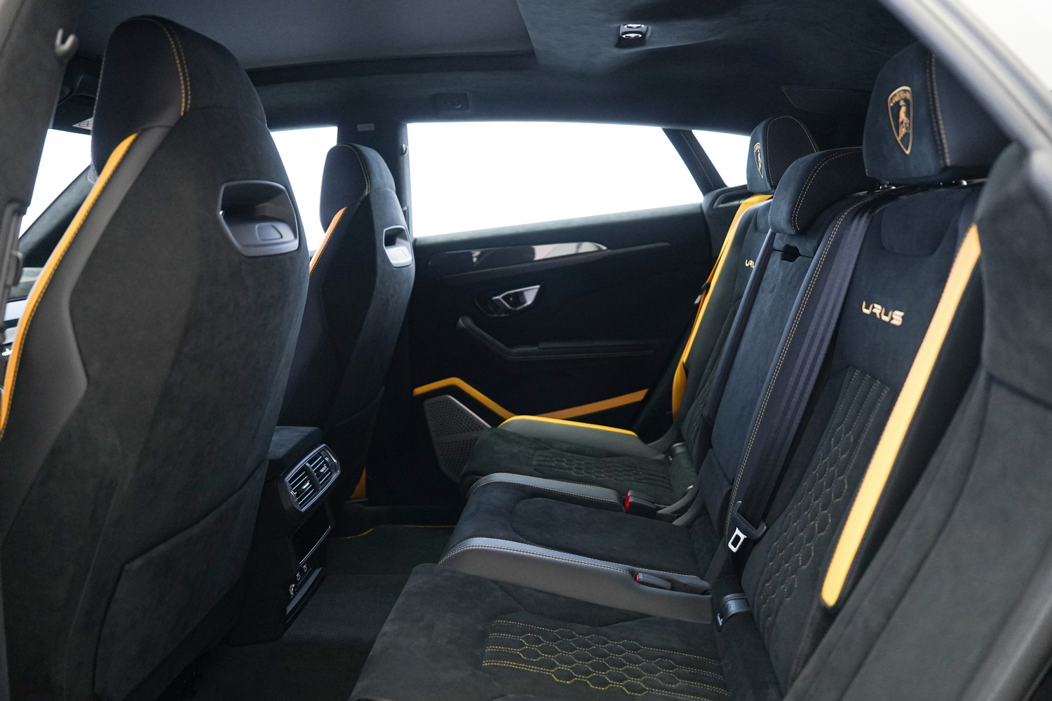 2024 Matt Black Lamborghini Urus Performante For Sale in Dubai, UAE