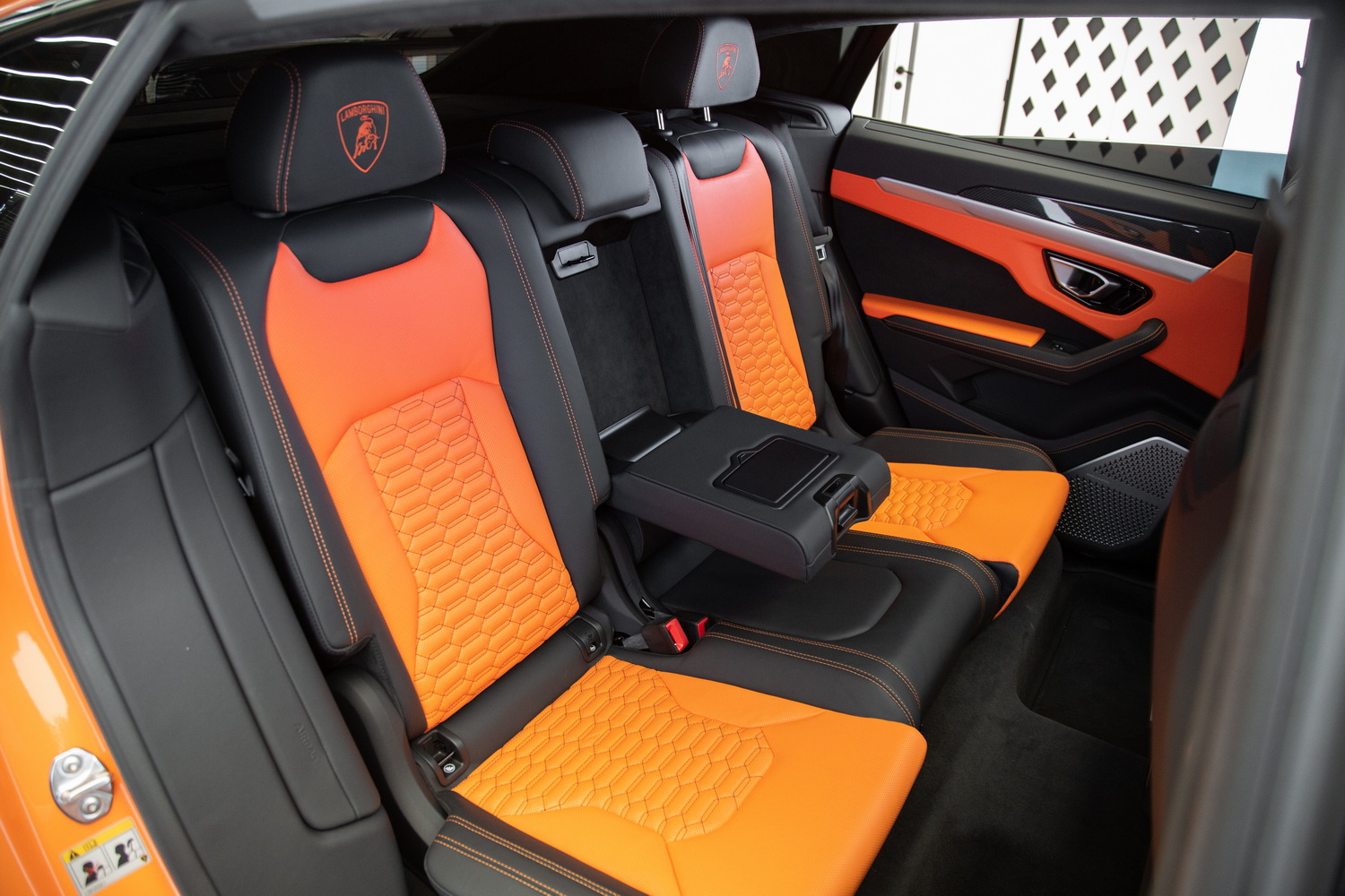 Used 2022 Orange Lamborghini Urus For Sale in Dubai, UAE