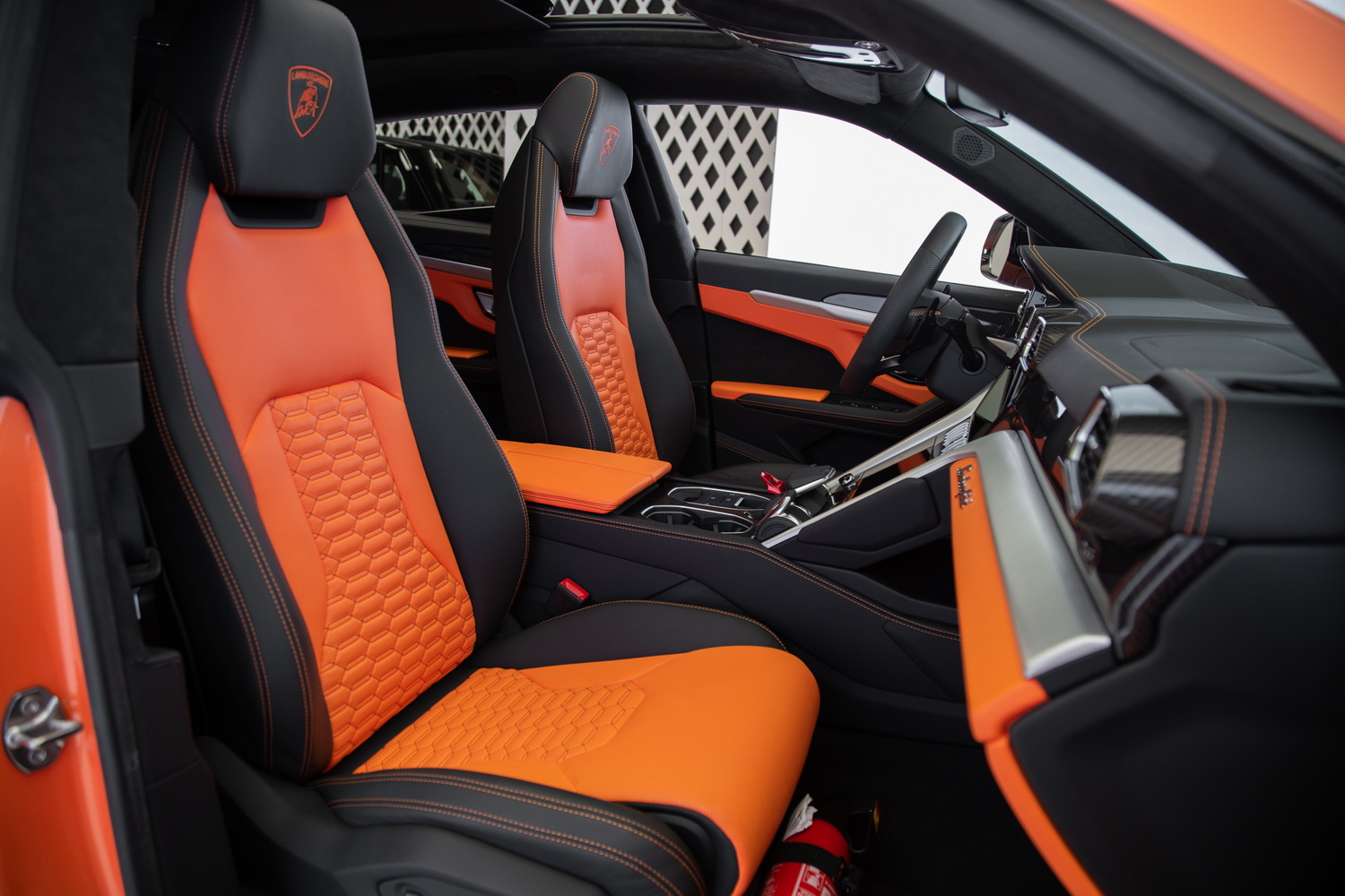 Used 2022 Orange Lamborghini Urus For Sale in Dubai, UAE