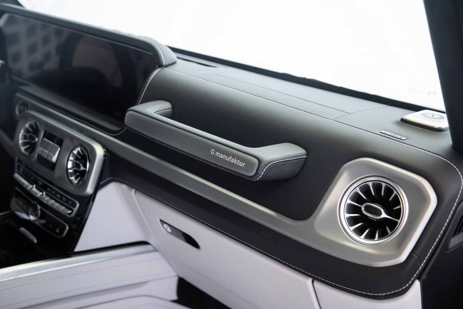 2023 Magno White Mercedes Benz G63 AMG For Sale in Dubai, UAE