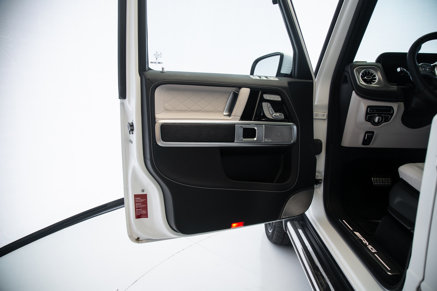 2023 Magno White Mercedes Benz G63 AMG For Sale in Dubai, UAE