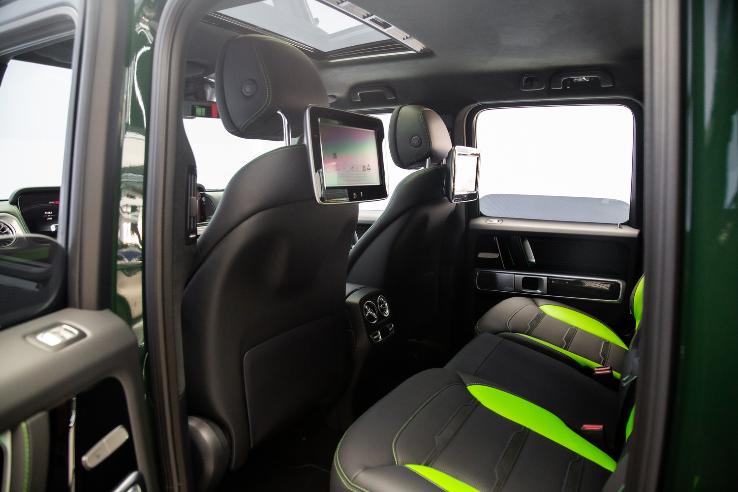 2023 Green Mercedes Benz G63 AMG For Sale in Dubai, UAE