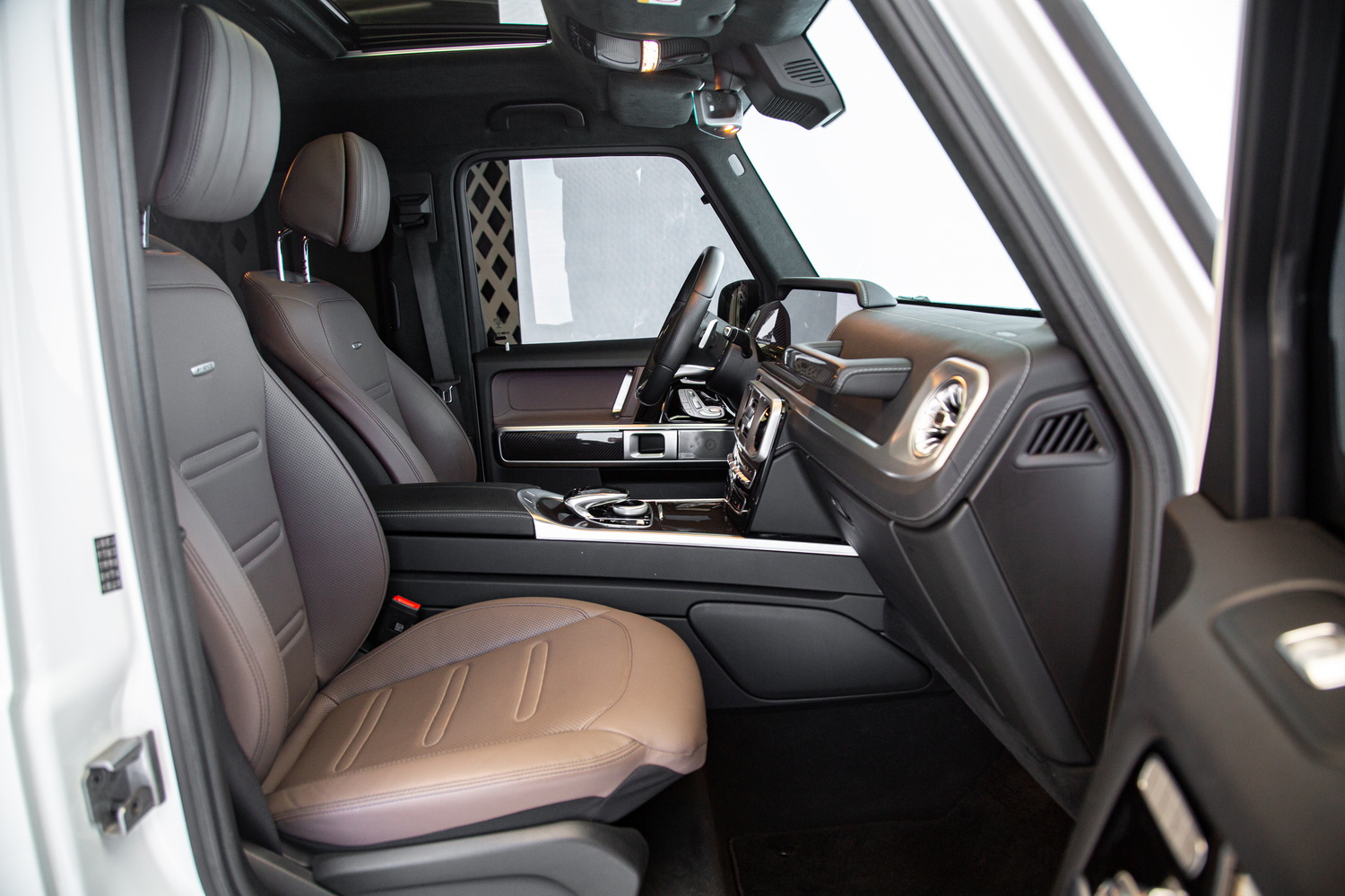 2022 White Mercedes Benz G63 G500 KIT For Sale in Dubai, UAE