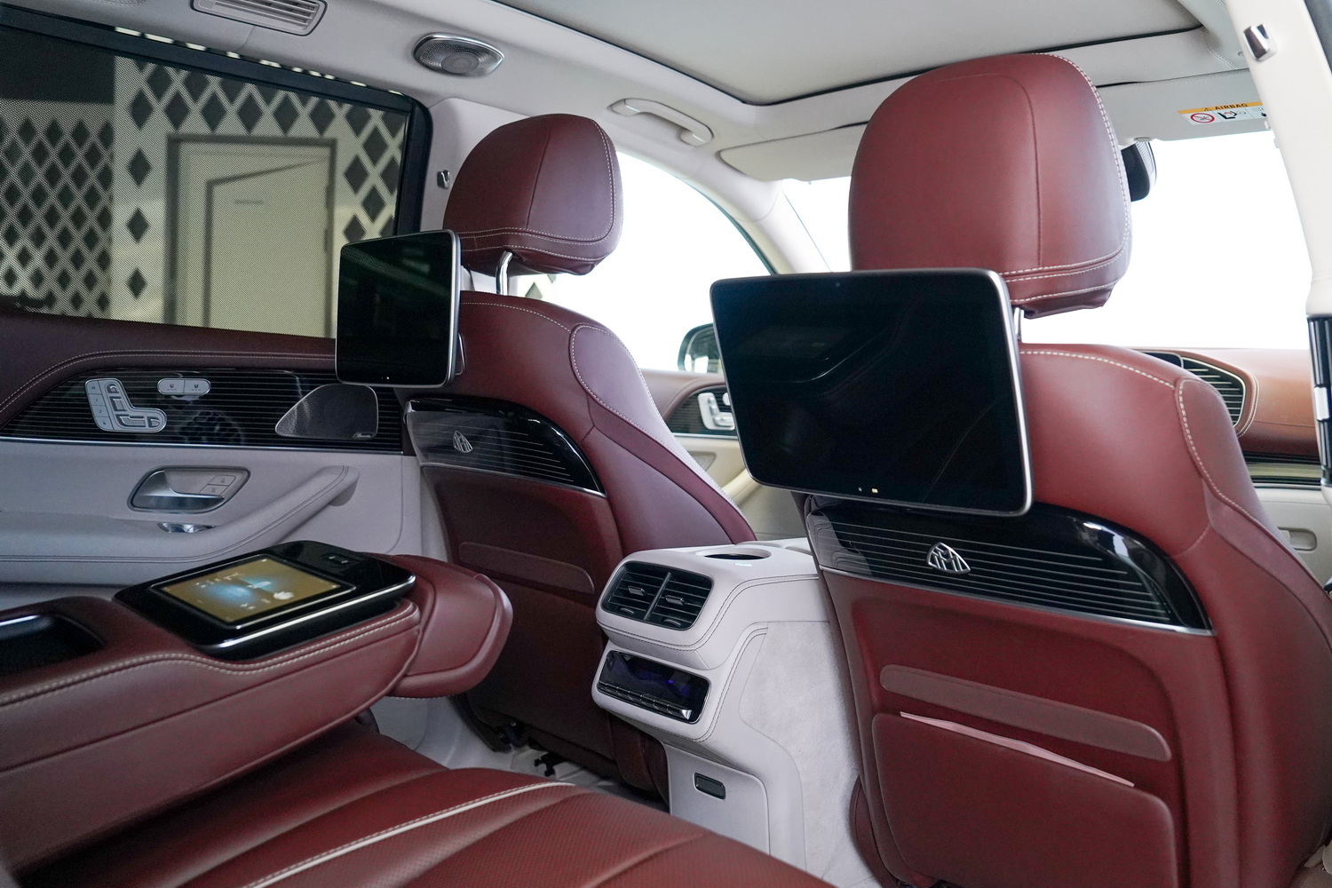 2022 Red + Gold Mercedes Benz Maybach GLS 600 For Sale in Dubai, UAE