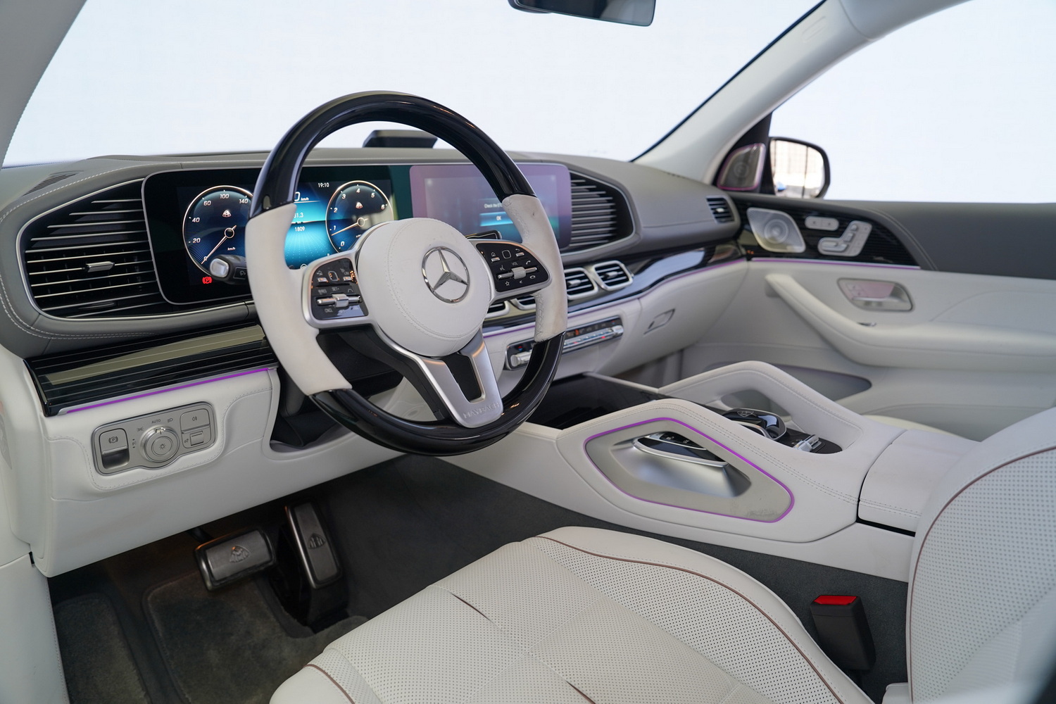2023 Black + Maroon Mercedes Benz Maybach GLS 600 For Sale in Dubai, UAE