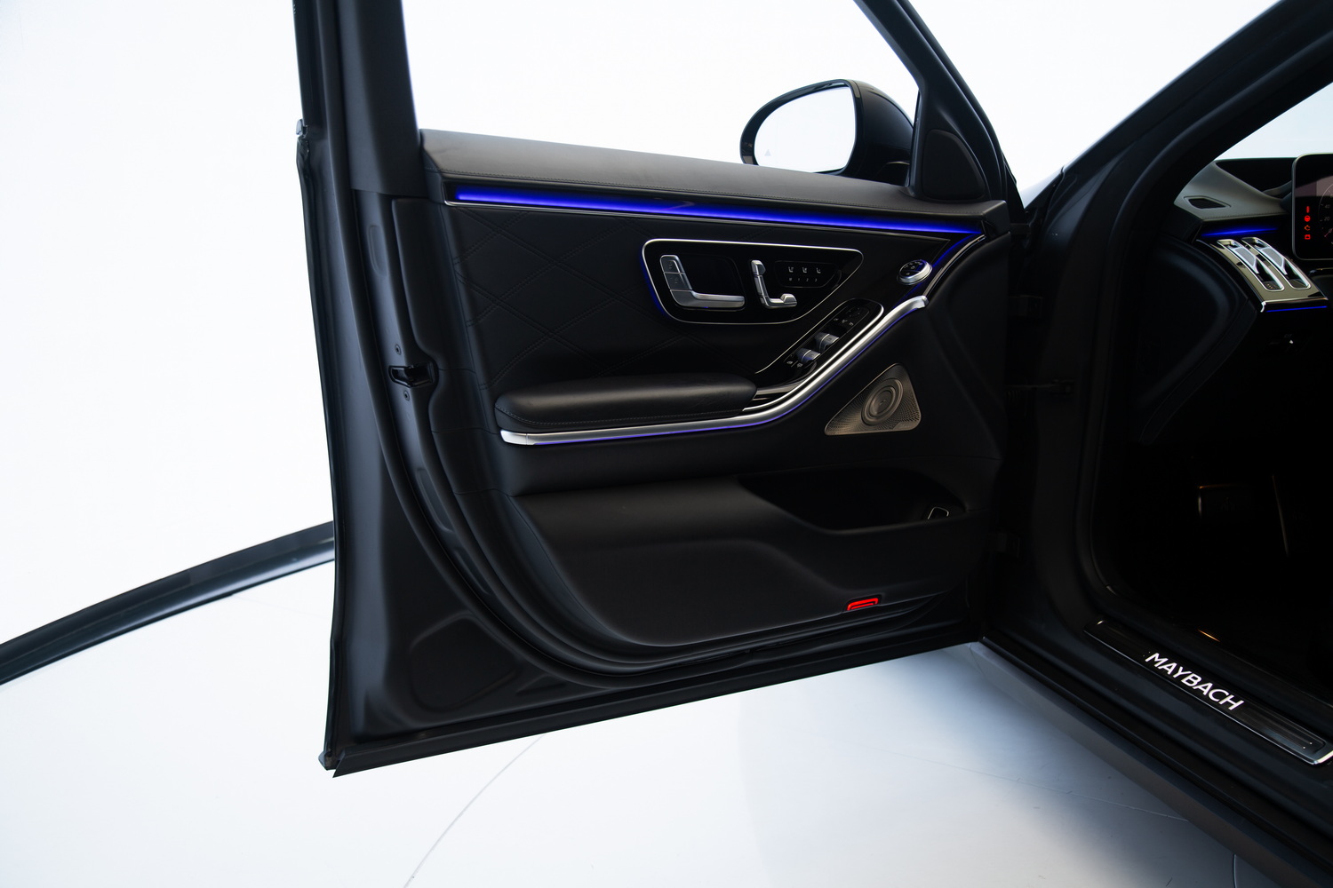 Used 2022 Matt Black Mercedes Benz Maybach S580 For Sale in Dubai, UAE