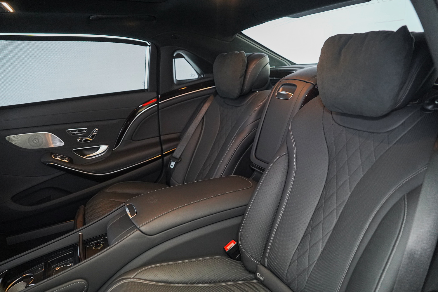 2019 Black Mercedes Benz Maybach S650 For Sale in Dubai, UAE