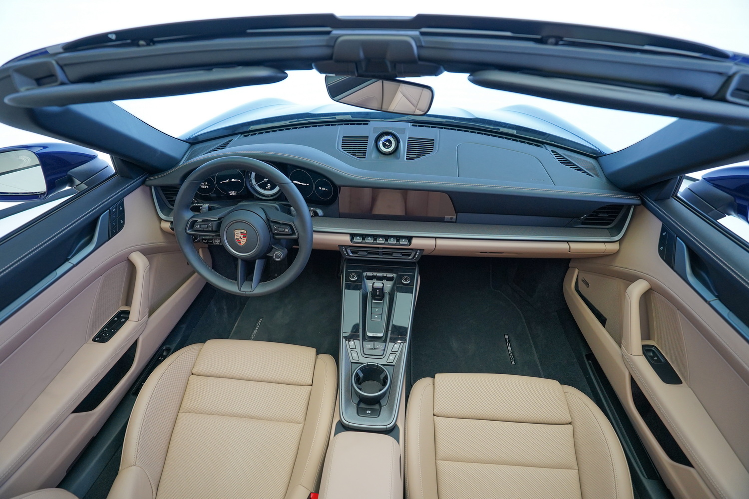 2024 Blue Porsche 911 Targa 4 For Sale in Dubai, UAE