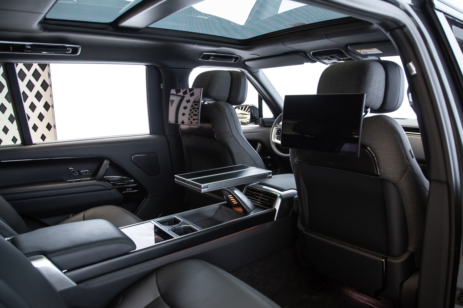 Used 2023 Grey Range Rover SV Autobiography LWB For Sale in Dubai, UAE