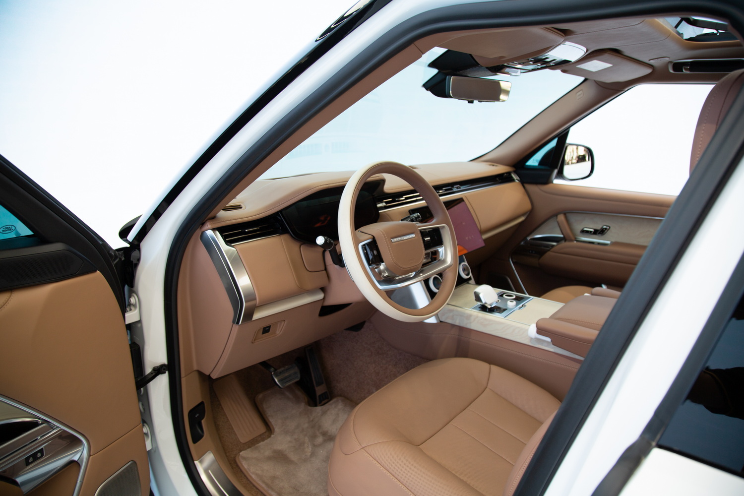 2023 Range Rover SV Autobiography P530 LWB | Exotic Cars Dubai