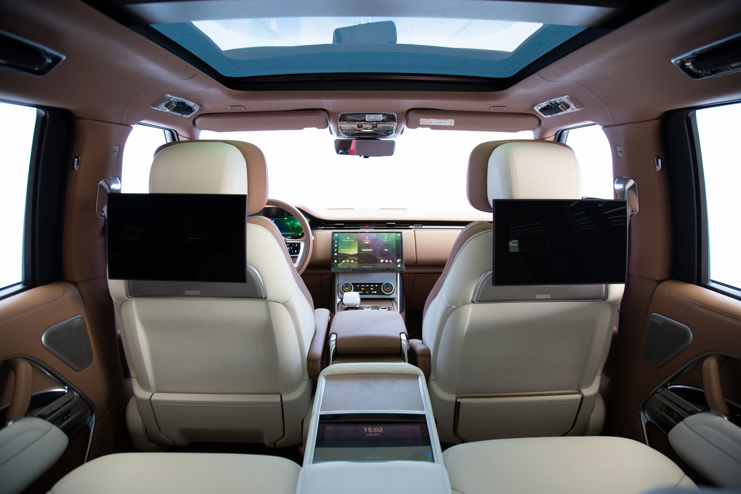 2023 Black Range Rover SV Autobiography For Sale in Dubai, UAE