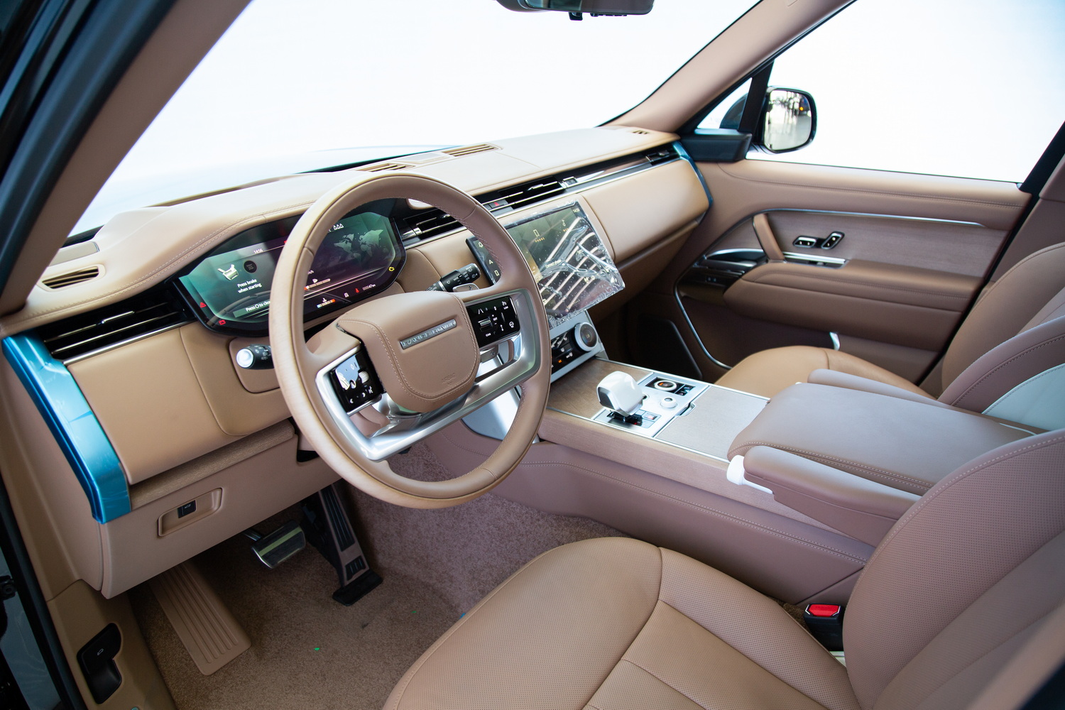 2023 Black Range Rover SV Autobiography For Sale in Dubai, UAE