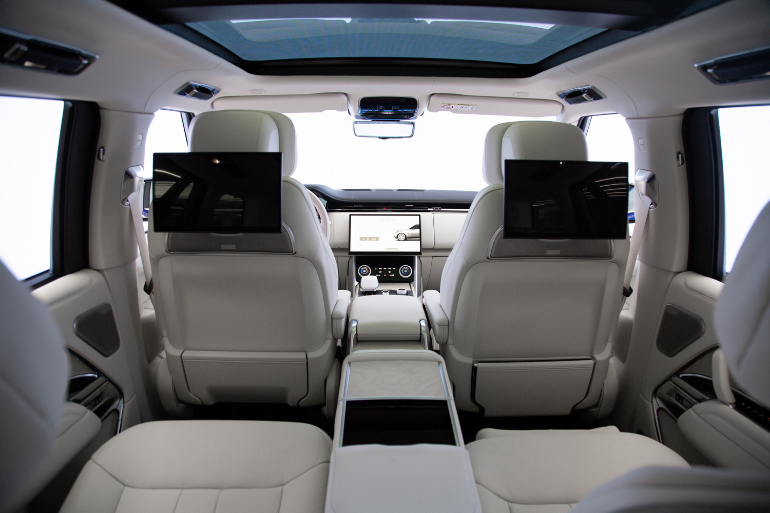 2023 Blue Range Rover SV Autobiography P530 V8 For Sale in Dubai, UAE