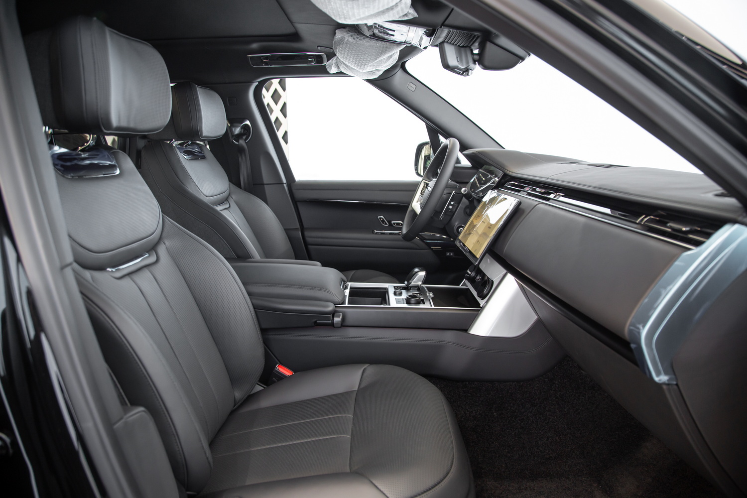 New 2023 Black Range Rover SV Autobiography SWB For Sale in Dubai, UAE