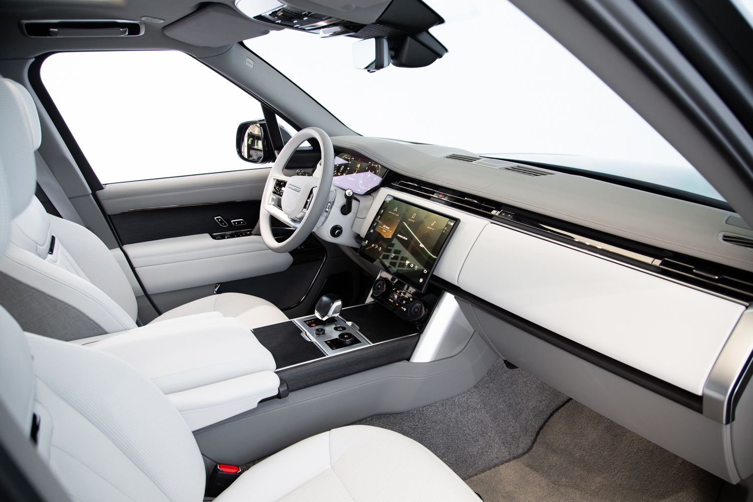 Used 2023 Matt Black Range Rover SV Autobiography For Sale in Dubai, UAE