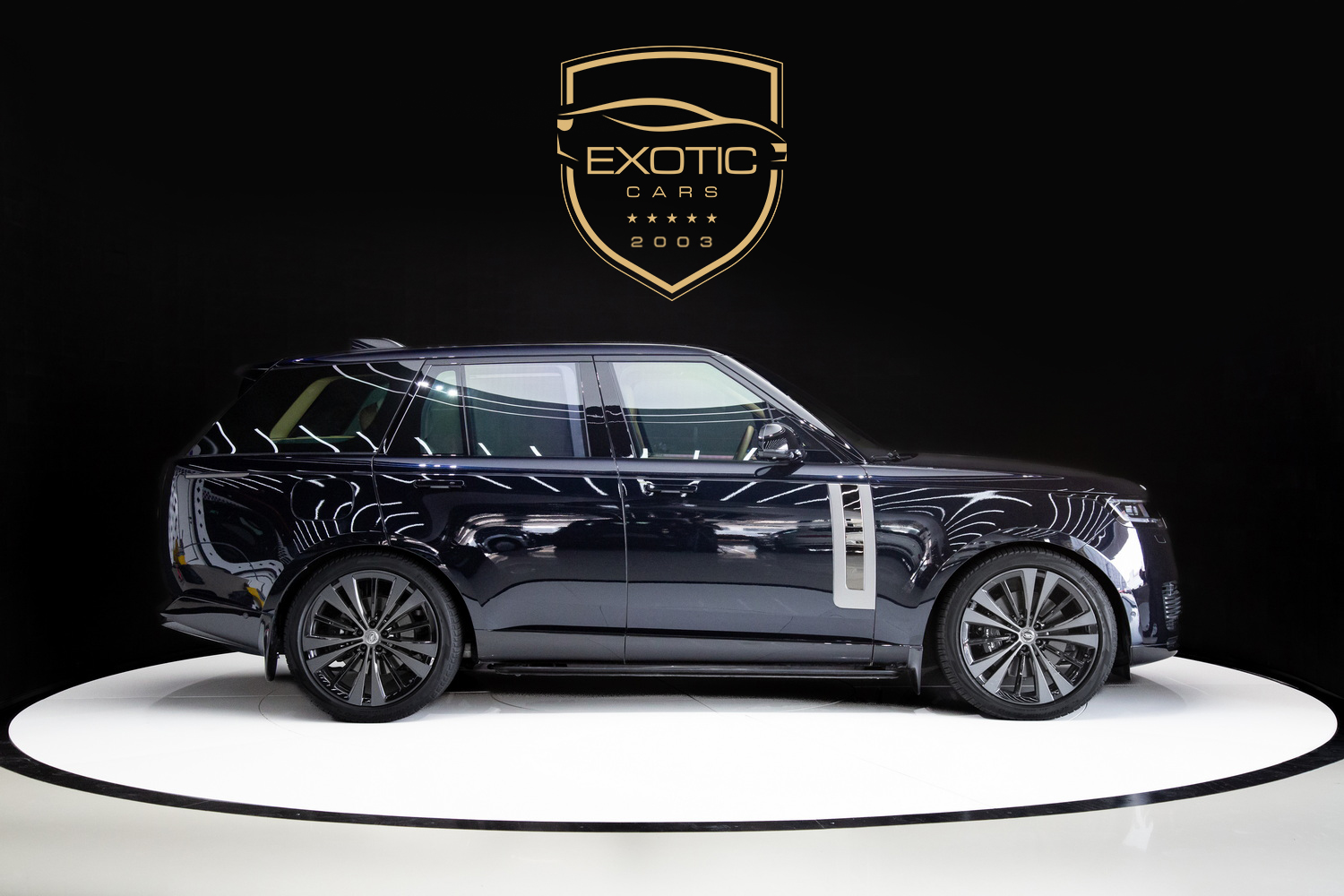 Used 2023 Blue Range Rover SV Autobiography For Sale in Dubai, UAE