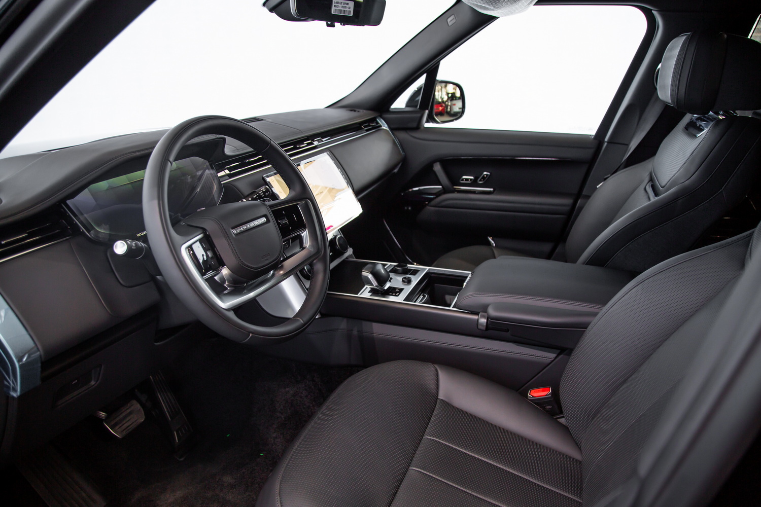 New 2023 Black Range Rover SV Autobiography SWB For Sale in Dubai, UAE