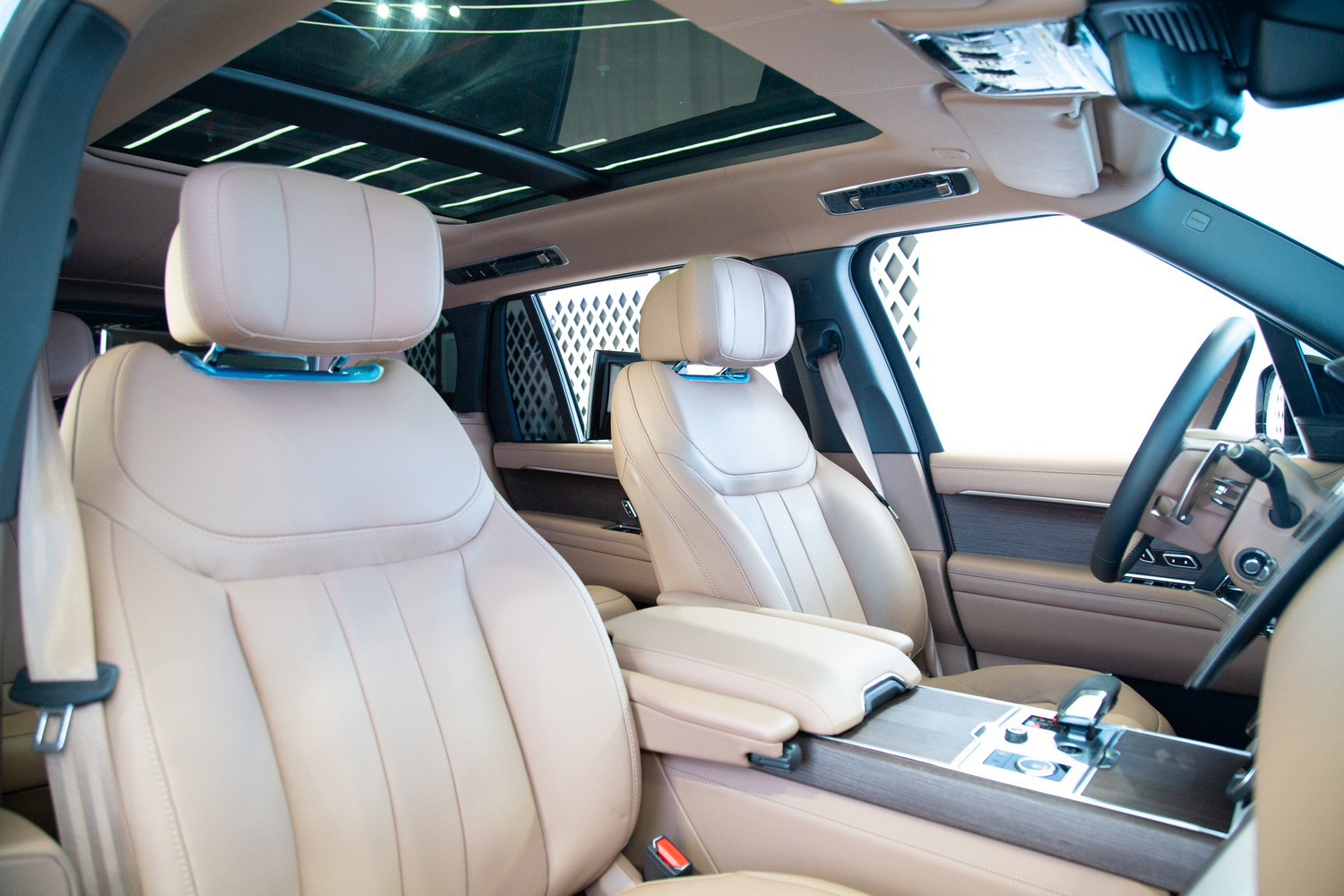 Used 2023 White Range Rover Vogue Autobiography Long Wheelbase For Sale ...