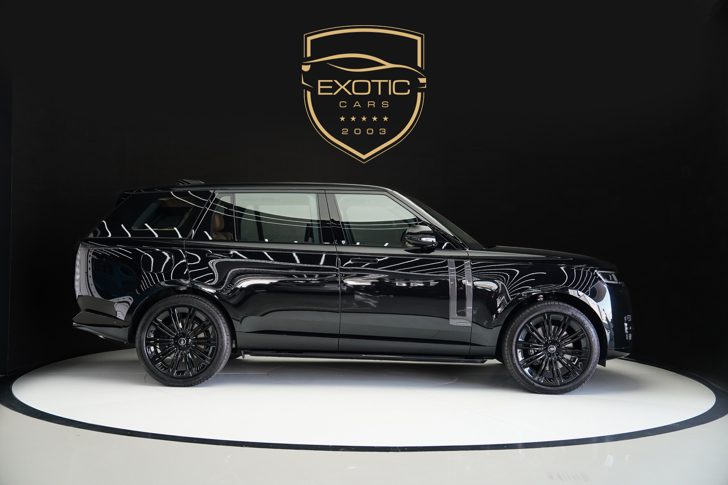 2025 Black Range Rover Vogue Autobiography P530 LWB V8