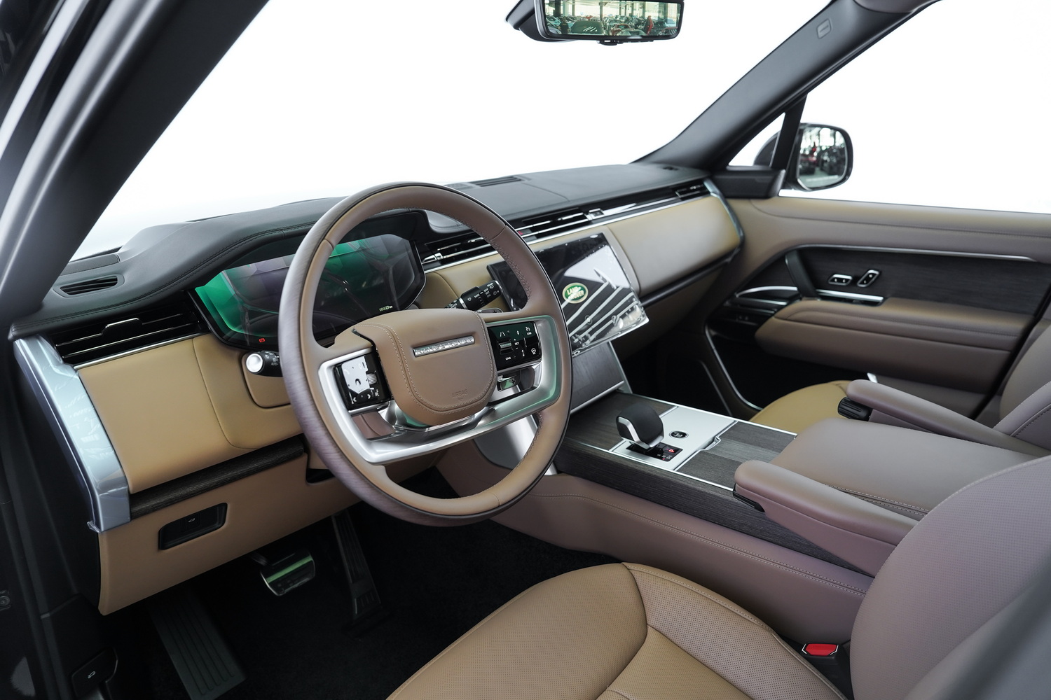 2025 Black Range Rover Vogue Autobiography P530 LWB V8