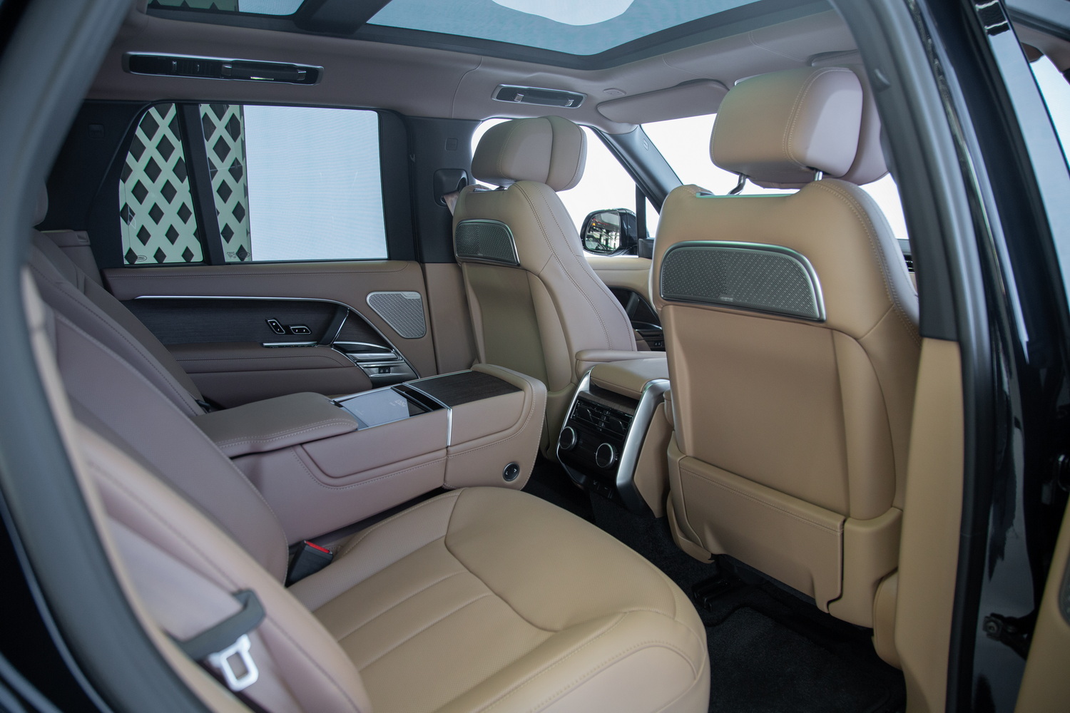 New 2023 Blue Range Rover Vogue Autobiography P530 For Sale in Dubai, UAE