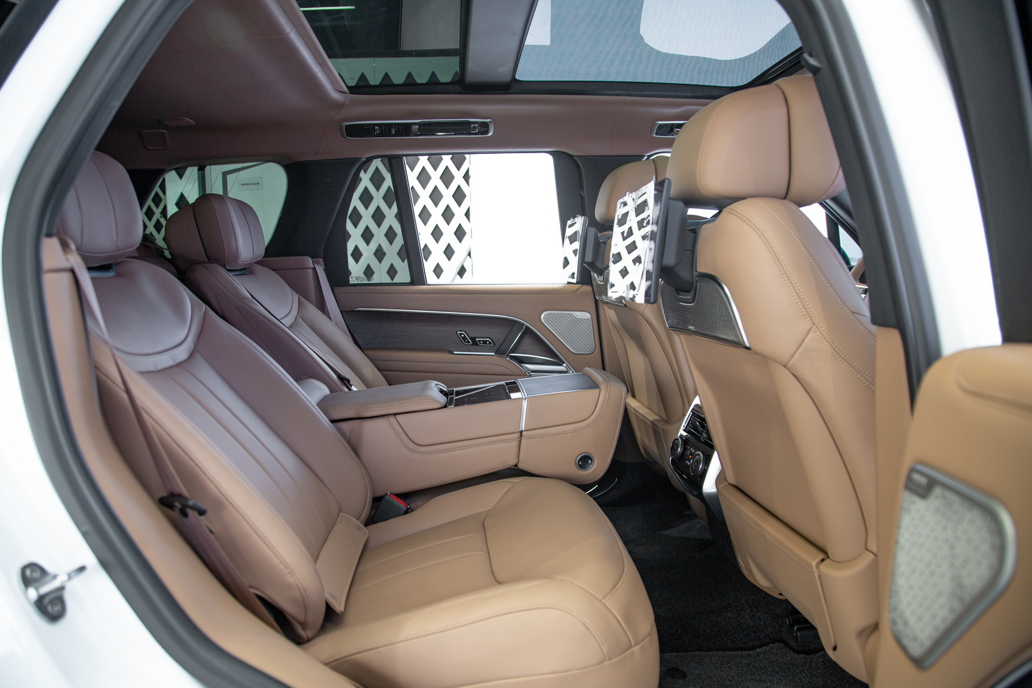 New 2023 White Range Rover Vogue Autobiography For Sale in Dubai, UAE