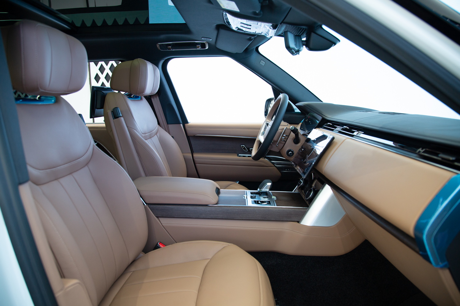 2023 New Range Rover Vogue Autobiography Long Wheelbase | Exotic Cars Dubai