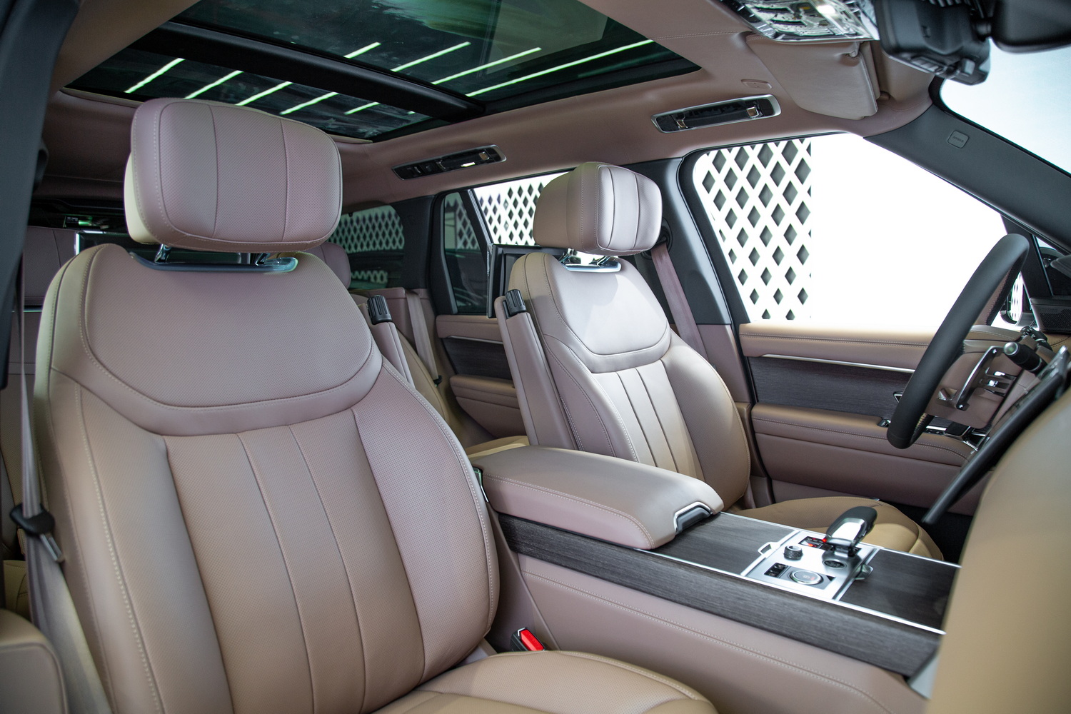 New 2023 White Range Rover Vogue Autobiography For Sale in Dubai, UAE