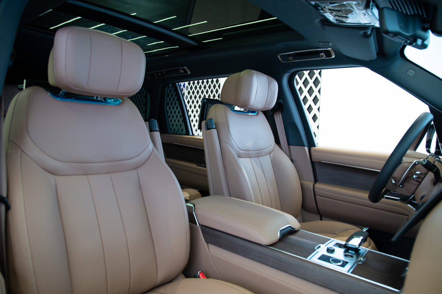 2023 New Range Rover Vogue Autobiography Long Wheelbase | Exotic Cars Dubai