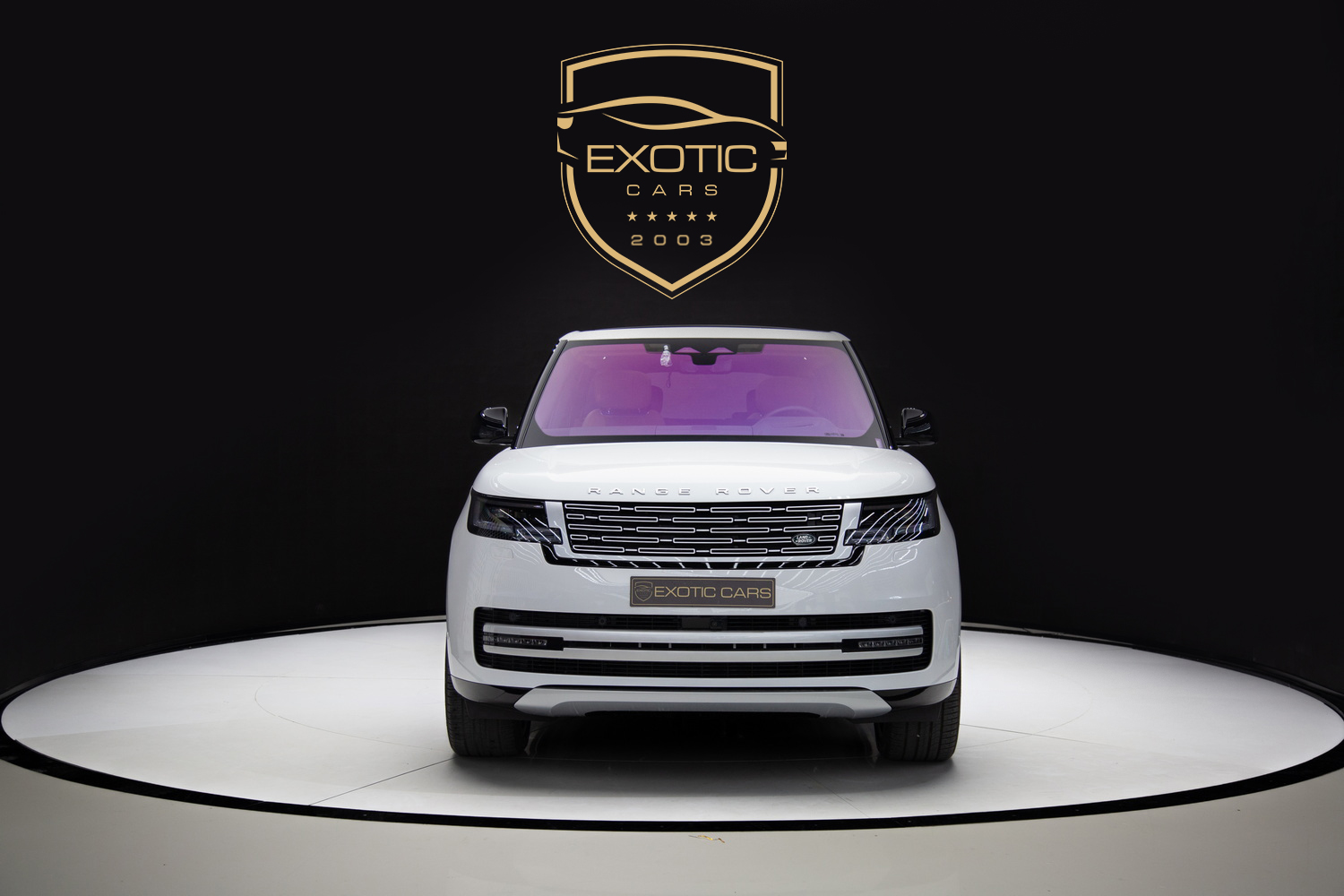 New 2023 White Range Rover Vogue Autobiography P530 For Sale in Dubai, UAE