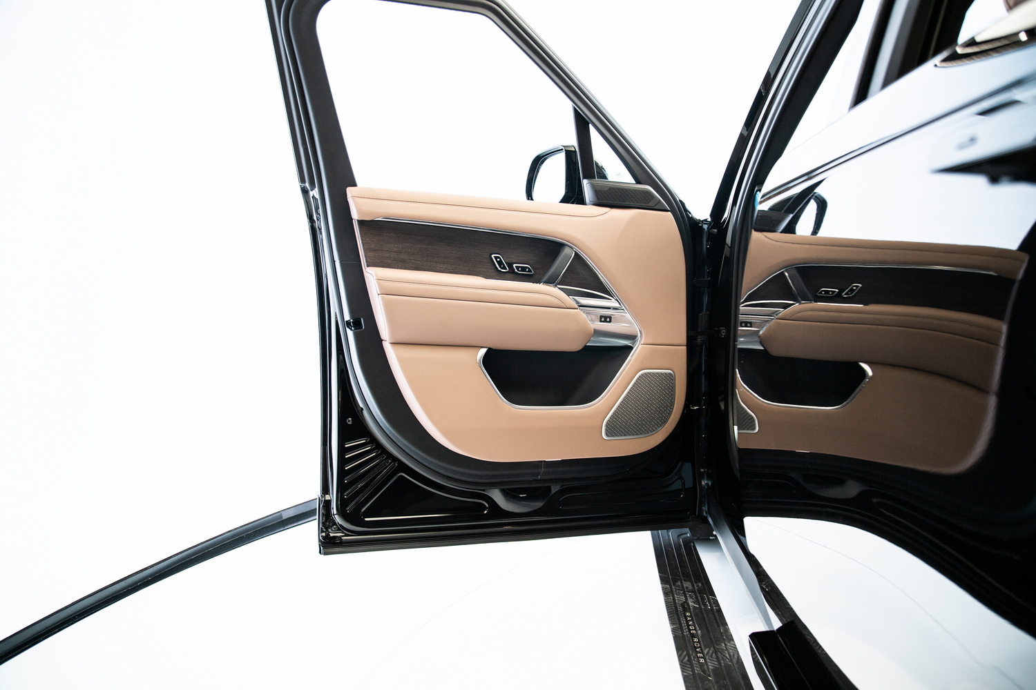 New 2023 Black Range Rover Autobiography P530 For Sale in Dubai, UAE