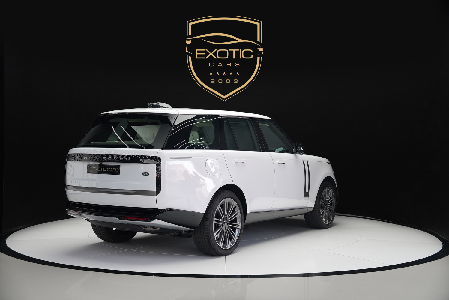 2023 White Range Rover Vogue Autobiography P530 V8