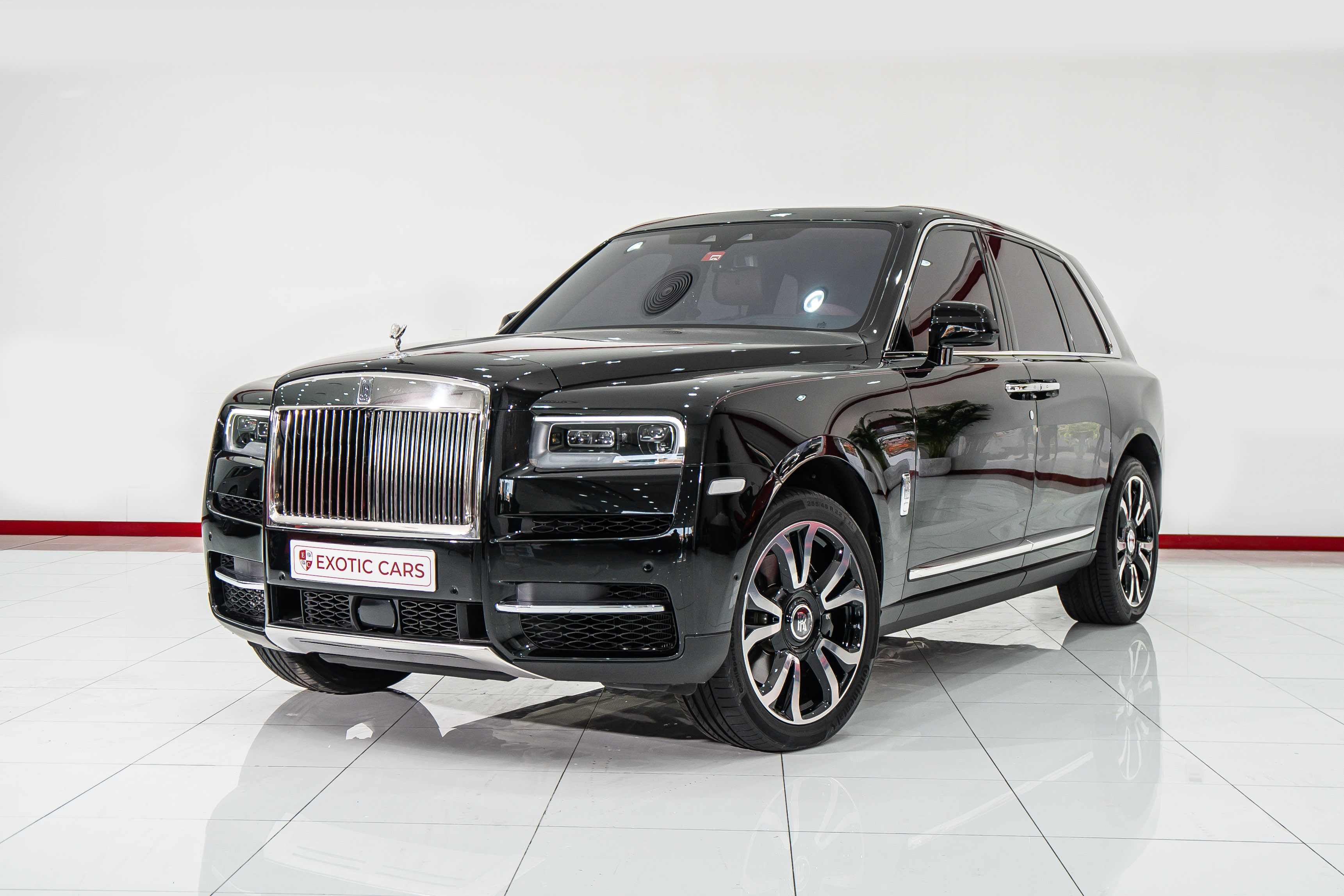 Exotic Cars: Cullinan Rolls Royce Cullinan