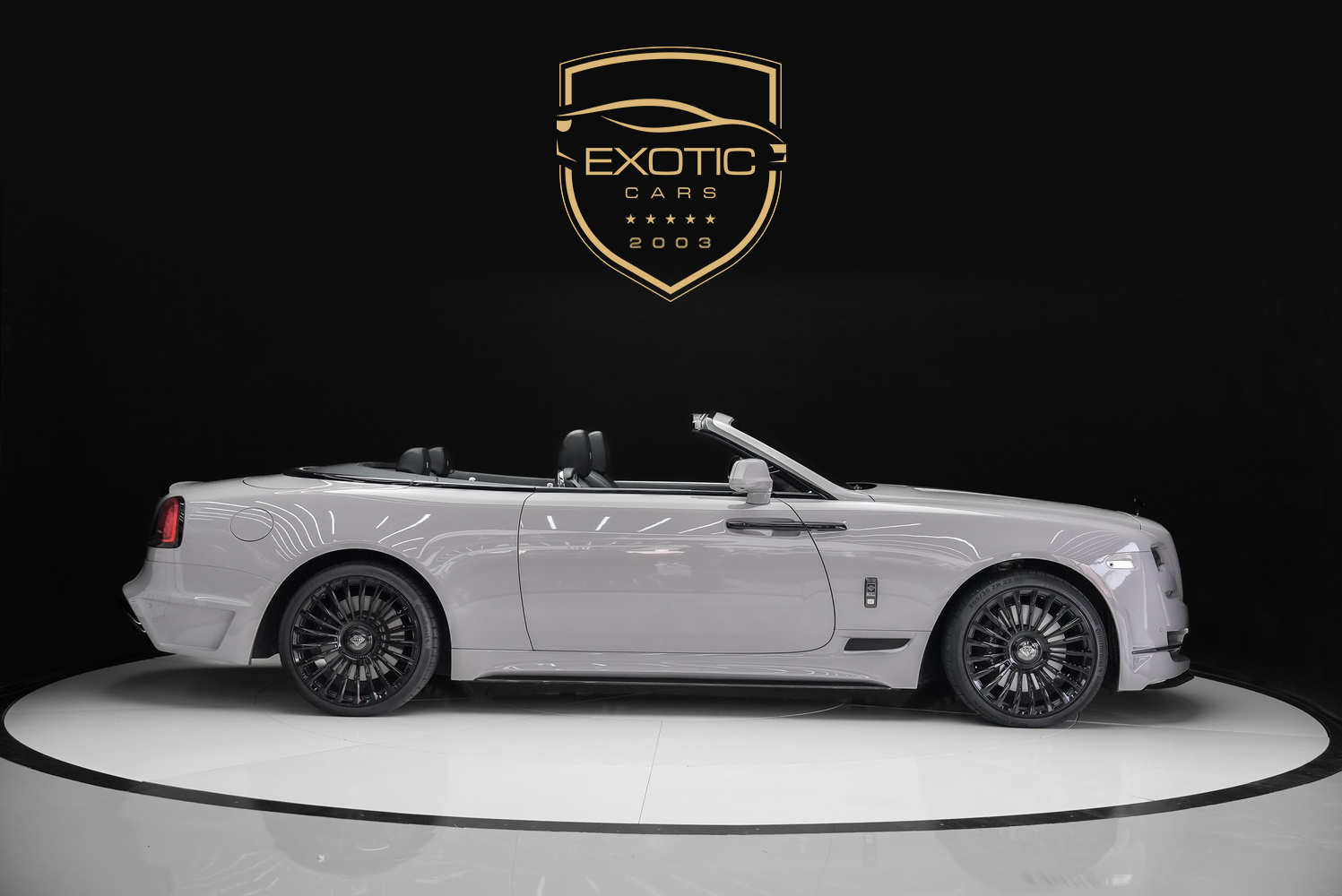 2021 Nardo Grey Rolls Royce Dawn ONYX Edition For Sale in Dubai, UAE