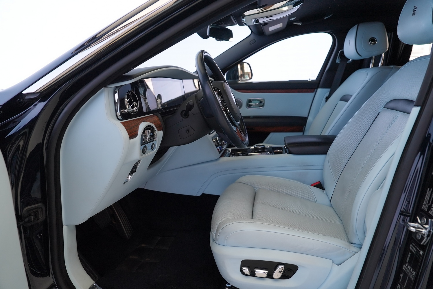 2021 Blue Rolls Royce Ghost EWB For Sale in Dubai, UAE