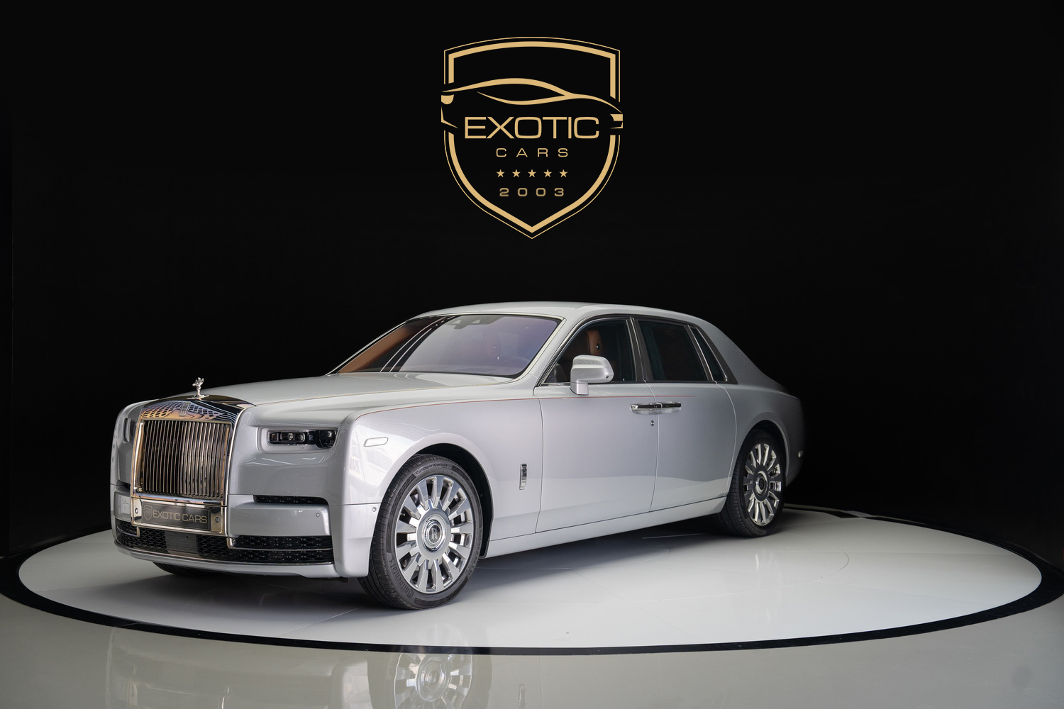 2018 Silver Rolls Royce Phantom For Sale in Dubai, UAE