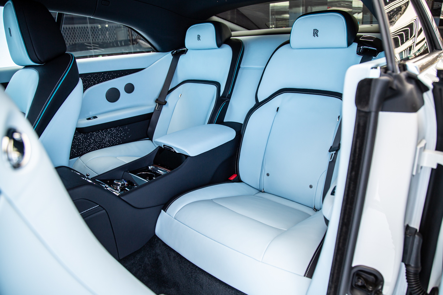 2024 White Rolls Royce Spectre For Sale in DubaI, UAE
